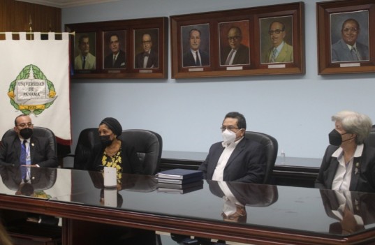 UpInforma - Nueva decana y vicedecana encargada de FAECO